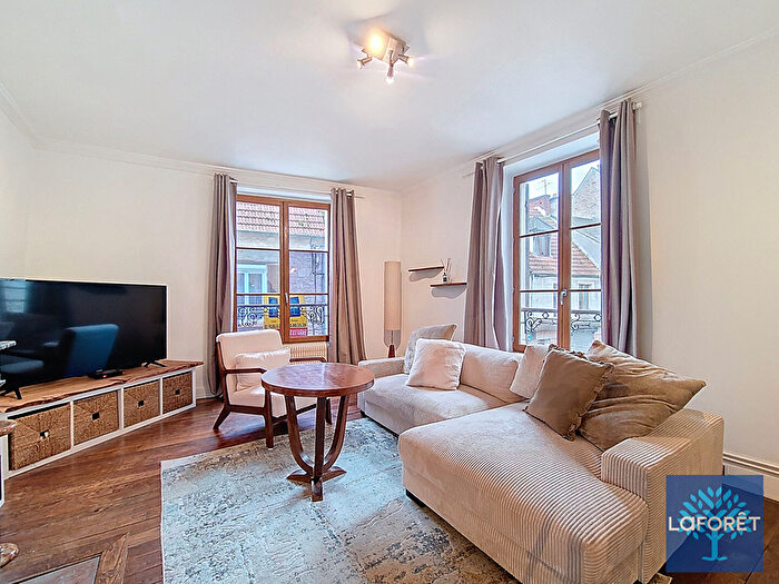 Appartement à louer - Étampes, Centre-Ville - 2 pièces - 1 chambre