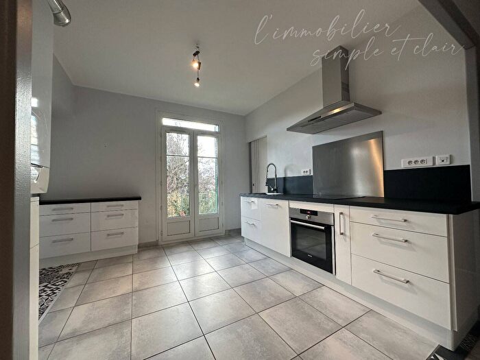 Appartement à louer - Centre Ville Est, Voiron - 3 pièces - 2 chambres