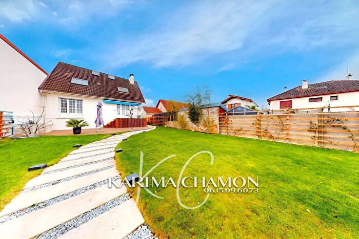 Maison à vendre - Yerres, Taillis, Garenne - 6 pièces - 5 chambres