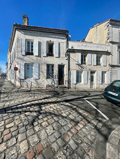 Maison à vendre - Angoulême, Centre-ville - 6 pièces - 4 chambres