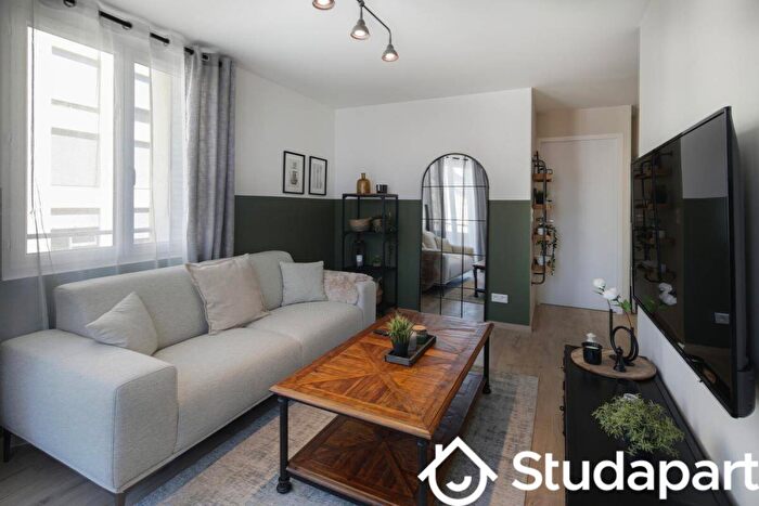 Appartement à louer - Girondins, Lyon ème arrondissement - 1 pièce - 1 chambre