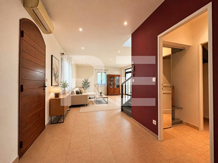 Appartement 5 pièces à vendre - Nîmes, Carmes