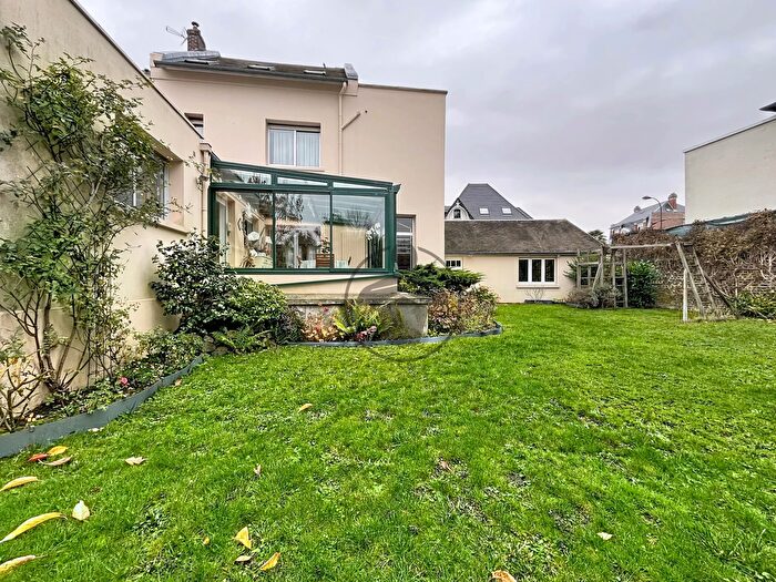 Maison à vendre - Saint-Quentin, Europe, Rémicourt - 7 pièces - 4 chambres