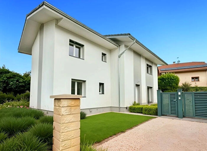 Maison à vendre - Bons-en-Chablais - 5 pièces - 4 chambres