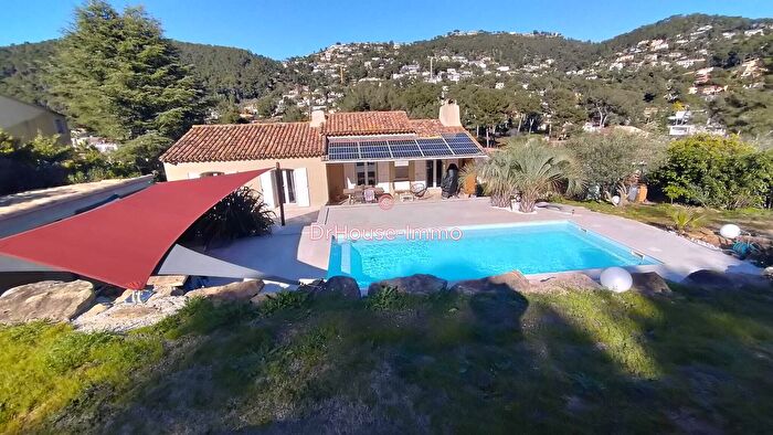 Maison à vendre - Carqueiranne - 6 pièces - 4 chambres