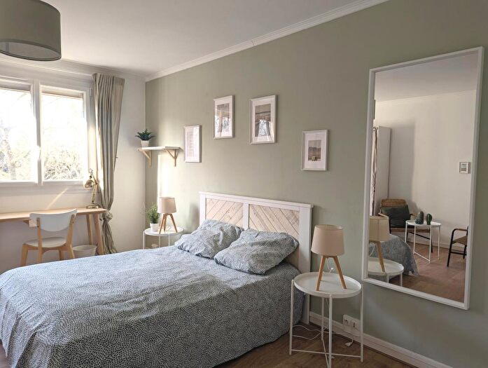 Appartement à louer - Quartiers Sud-Est, Francisco Ferrer - 1 pièce - 1 chambre