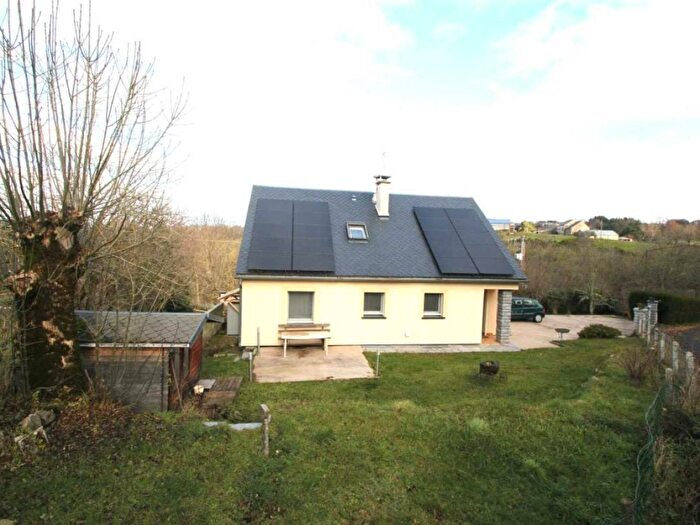 Maison à vendre - Albaret-le-Comtal - 6 pièces - 5 chambres