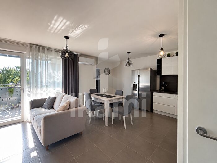 Appartement 4 pièces à vendre - Vénissieux, Saint-Exupéry