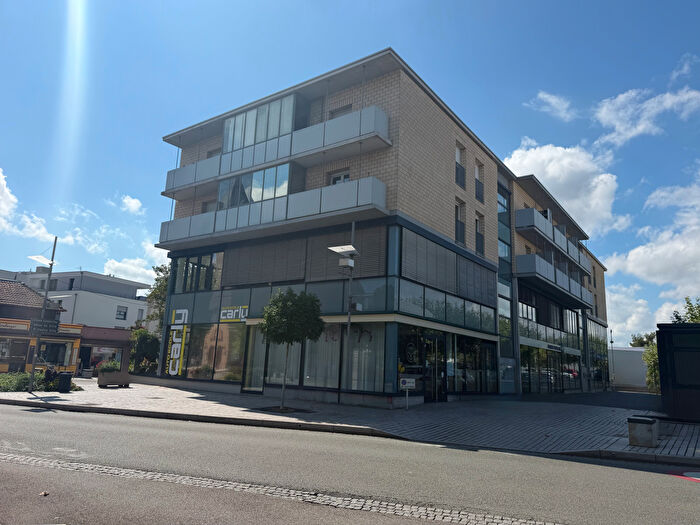 Illzach, Chêne, Hêtre : Appartement 1 pièce à louer