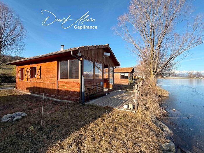 Maison à vendre - La Freissinouse - 3 pièces - 2 chambres