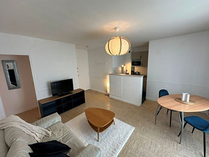 Appartement 2 pièces à Laval, Les Fourches, à louer