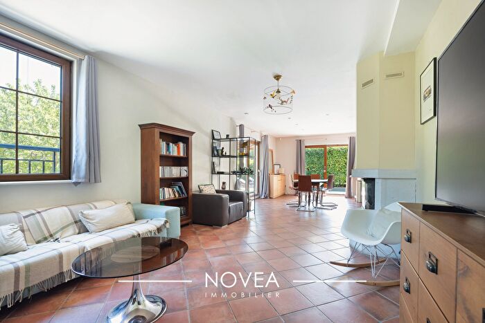 Maison 5 pièces à Curis-au-Mont-dOr, à vendre
