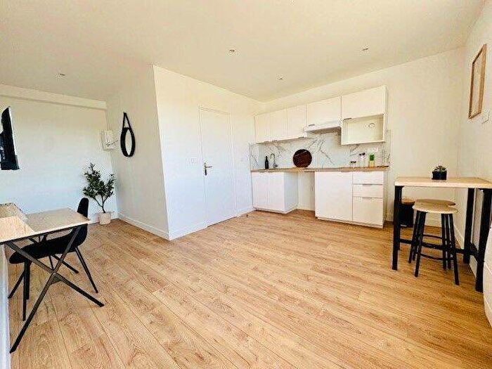 Appartement à louer - La Plaine, Cachan - 2 pièces - 1 chambre