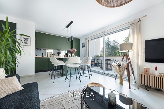 Appartement à vendre - Saint-Cyr-au-Mont-dOr - 3 pièces - 2 chambres