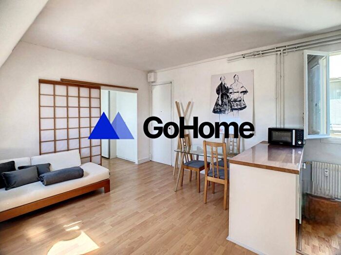 Appartement à louer - Chaillot, Paris ème arrondissement - 2 pièces - 1 chambre