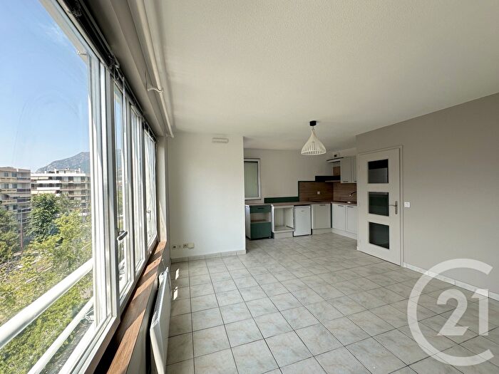 Appartement 2 pièces à vendre - Grenoble, Bajatière