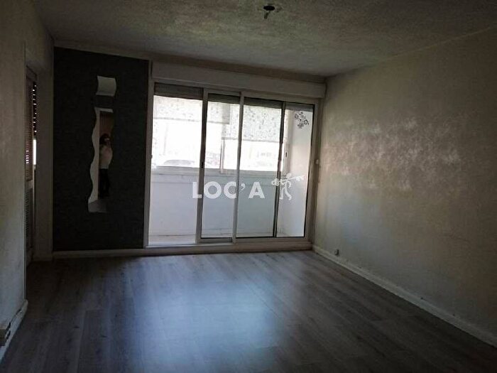 Appartement à louer - Rillieux-la-Pape - 4 pièces - 3 chambres