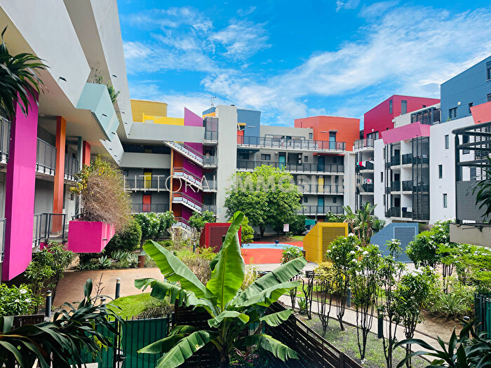 Appartement à louer - Saint-Pierre, La Ravine Blanche, Front de Mer - 3 pièces - 2 chambres