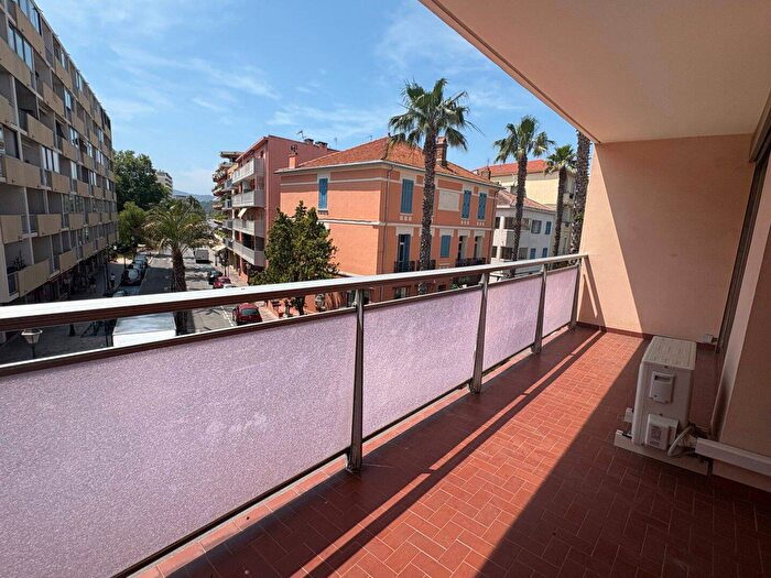 Appartement 3 pièces à Le Lavandou, à louer