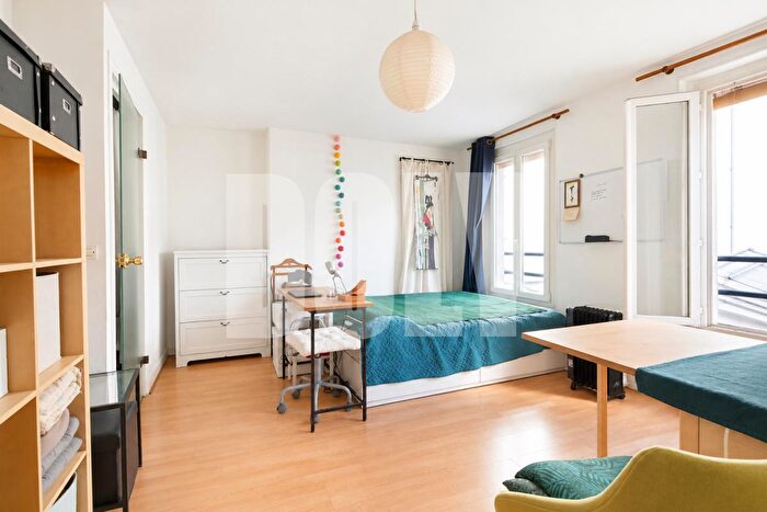 Paris 19ème, Secrétan, Jaurès : Appartement 1 pièce à vendre