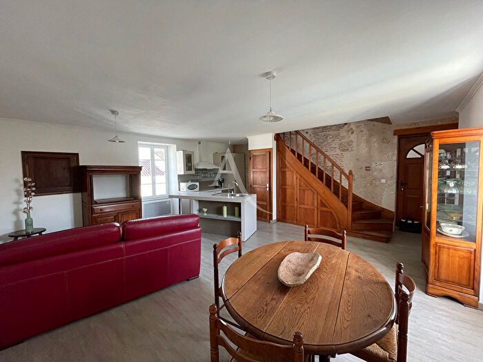 Appartement à louer - Fontaines - 3 pièces - 2 chambres