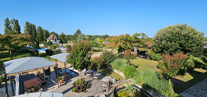 Maison à vendre - Sainte-Maure-de-Touraine - 10 pièces - 8 chambres