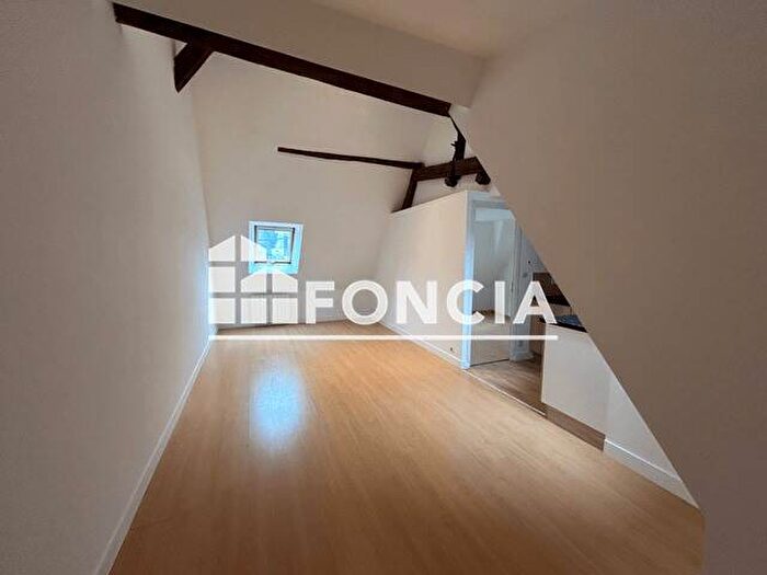 Nord Est-Sud Ouest, Montval-sur-Loir - Appartement 1 pièce à louer