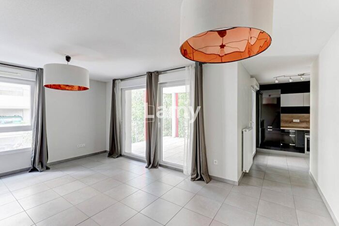 Appartement à louer - Ilot Er Mai, Clermont Ferrand - 4 pièces - 3 chambres