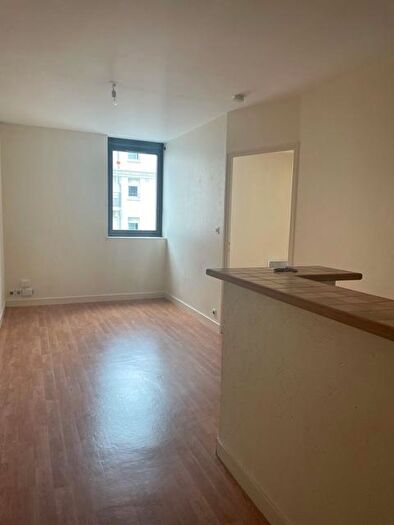 Nantes, Saint-Clément, Jardin des plantes, Caserne Lamoricière : Appartement 1 pièce à louer