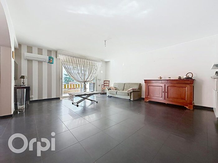 Saint-Raphaël, Centre-ville : Appartement 4 pièces à vendre