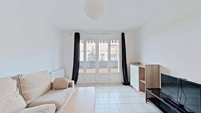 Moulin à Vent-Ernest Renan, Vénissieux : Appartement 2 pièces à louer