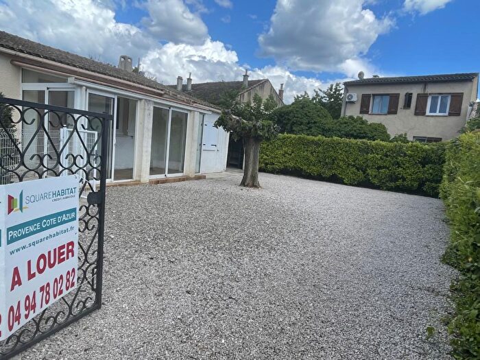 Maison 3 pièces à Brue-Auriac, à louer