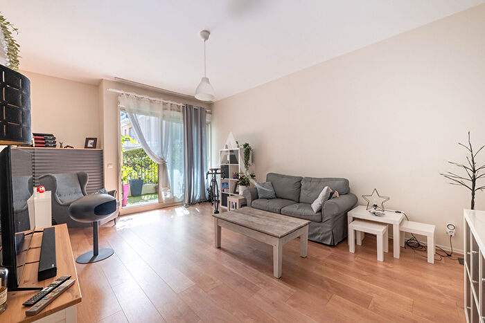 Pontoise, Saint-Martin : Appartement 3 pièces à vendre