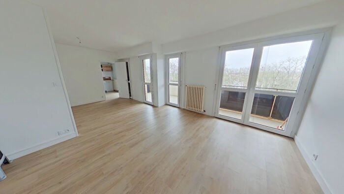 Appartement à vendre - Châtellerault, Ozon - 4 pièces - 3 chambres