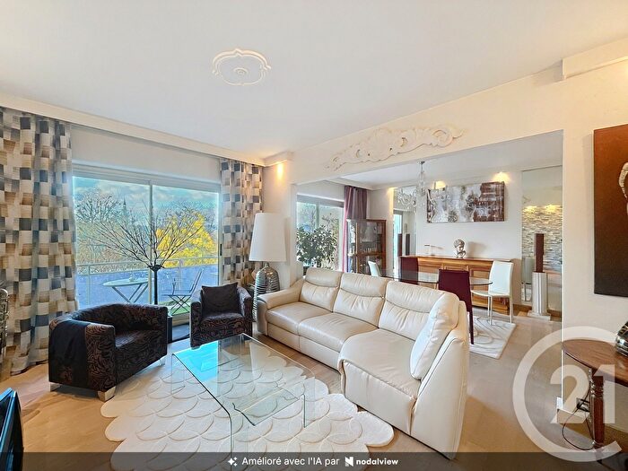 Épernay, Centre-ville : Appartement 5 pièces à vendre