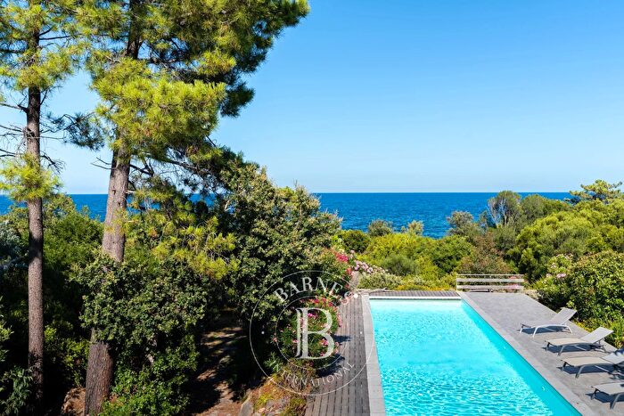 Maison à vendre - Sari-Solenzara - 6 pièces - 4 chambres