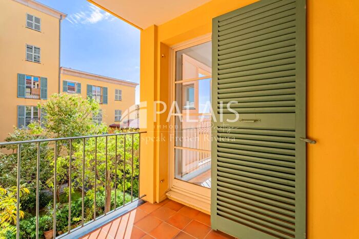 Nice, Vieux Nice : Appartement 3 pièces à vendre