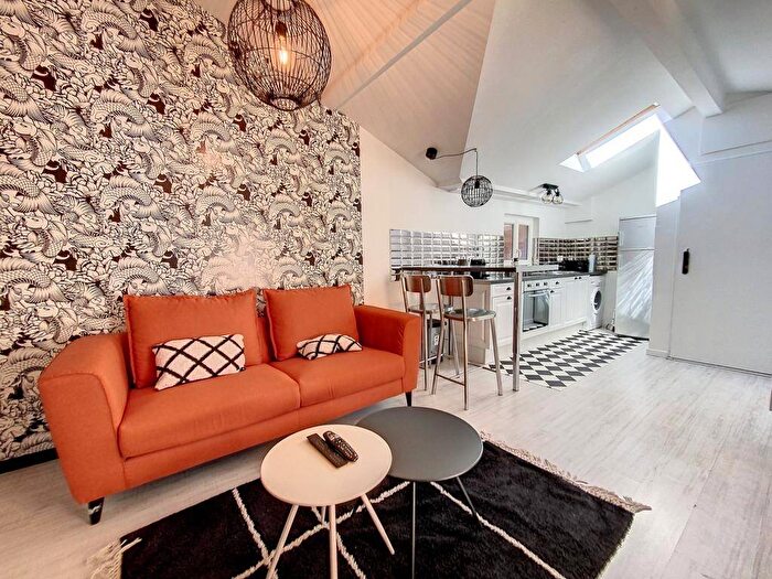 Centre Ville Est, Bourgoin-Jallieu - Appartement 2 pièces à louer