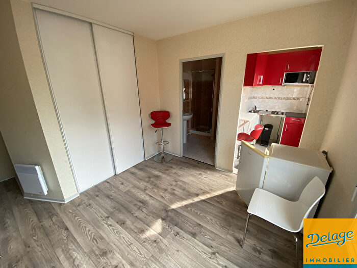 Appartement à louer - Limoges, Centre-ville, Hôtel de Ville, Emailleurs - 1 pièce