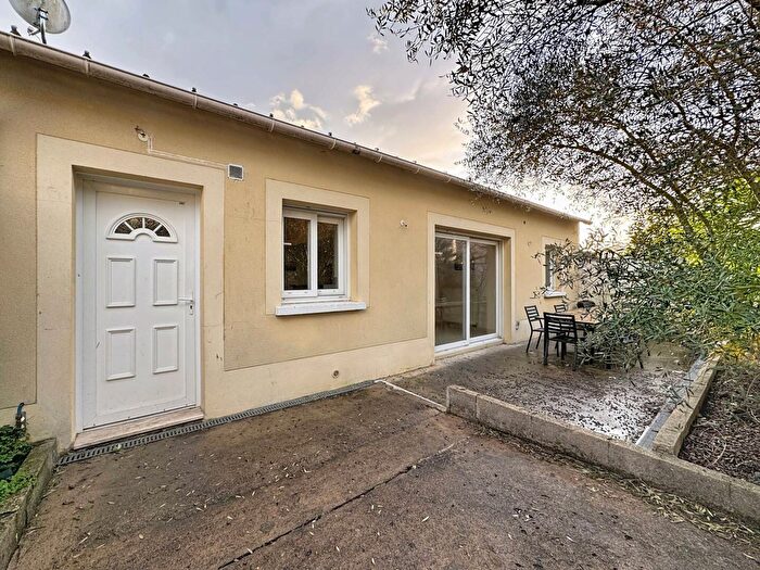 Maison à louer - Maxime Vedy, Paray Vieille Poste - 5 pièces - 3 chambres