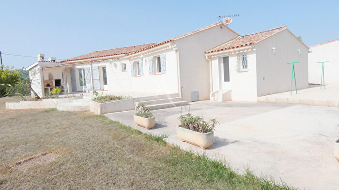 Maison 5 pièces à louer à Pierrefeu-du-Var