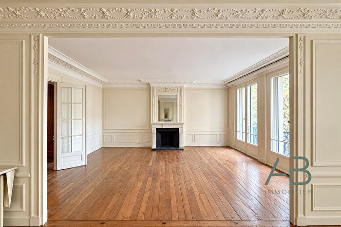 Appartement 6 pièces à Lille, Centre-ville, Euralille, à vendre
