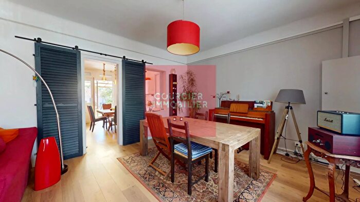 Maison 7 pièces à vendre - Le Mesnil-Saint-Denis