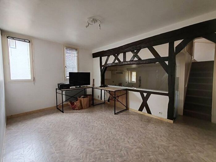 Appartement à louer - Centre-Léon Bourgeois, Châlons-en-Champagne - 2 pièces - 1 chambre