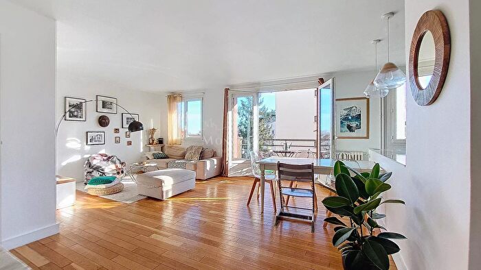 Appartement à vendre - Saint-Cloud, Montretout, Coutureau - 4 pièces - 3 chambres