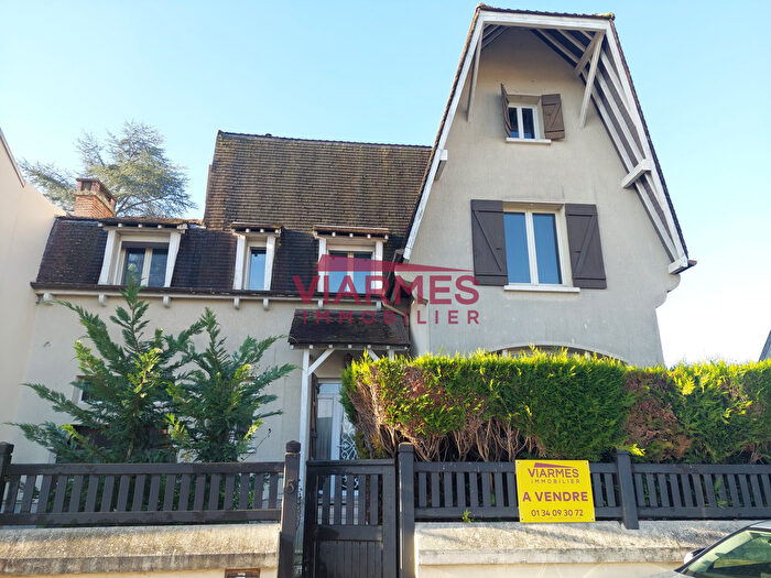 Maison à vendre - Viarmes - 8 pièces - 5 chambres