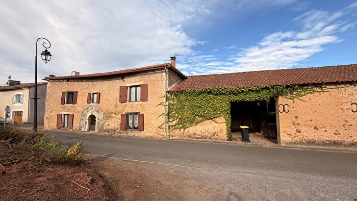 Le Vigeant : Maison 7 pièces à vendre