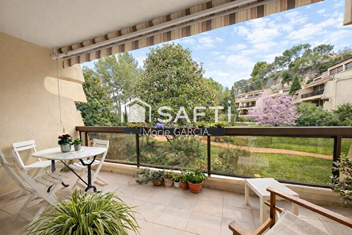 Appartement à vendre - Nîmes, Camplanier, Cigale, Bois des Esprisses - 3 pièces - 2 chambres