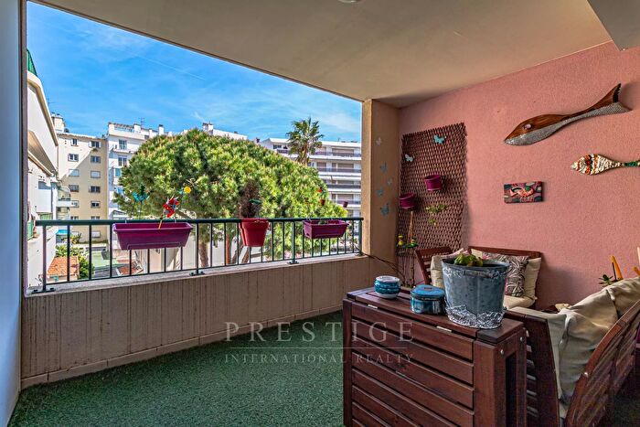 Appartement à vendre - Antibes, Juan-les-Pins, Le Cap - 4 pièces - 3 chambres