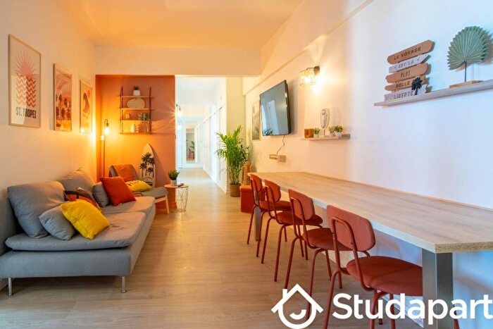 Appartement à louer - Centre Ville-Charles III, Nancy - 1 pièce - 1 chambre